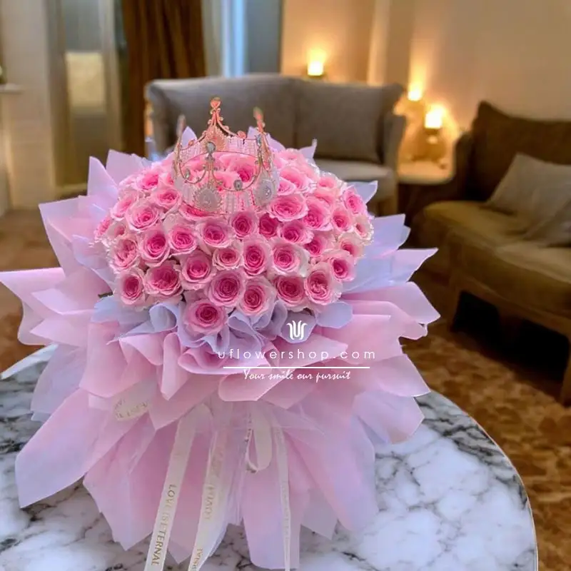 99 Roses Crown Bouquet